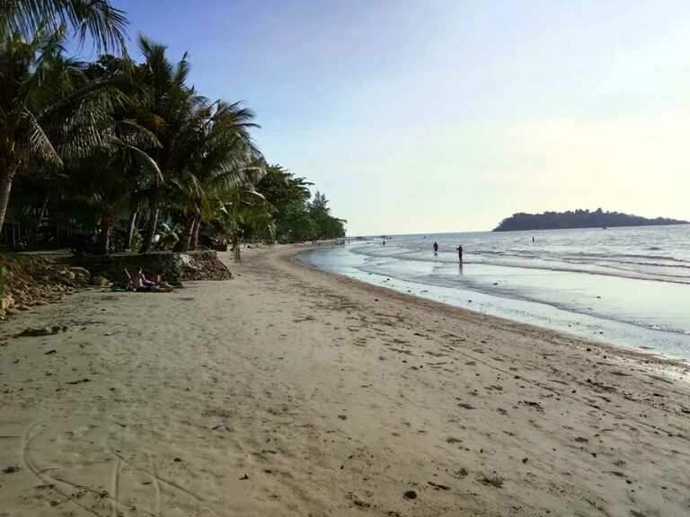 Our lovely Beach Kai Bea - Valley View Koh Chang